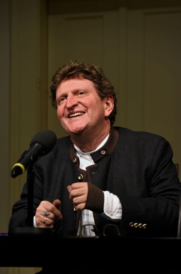 Anton G. Leitner. Foto: Volker Derlath | DAS GEDICHT blog